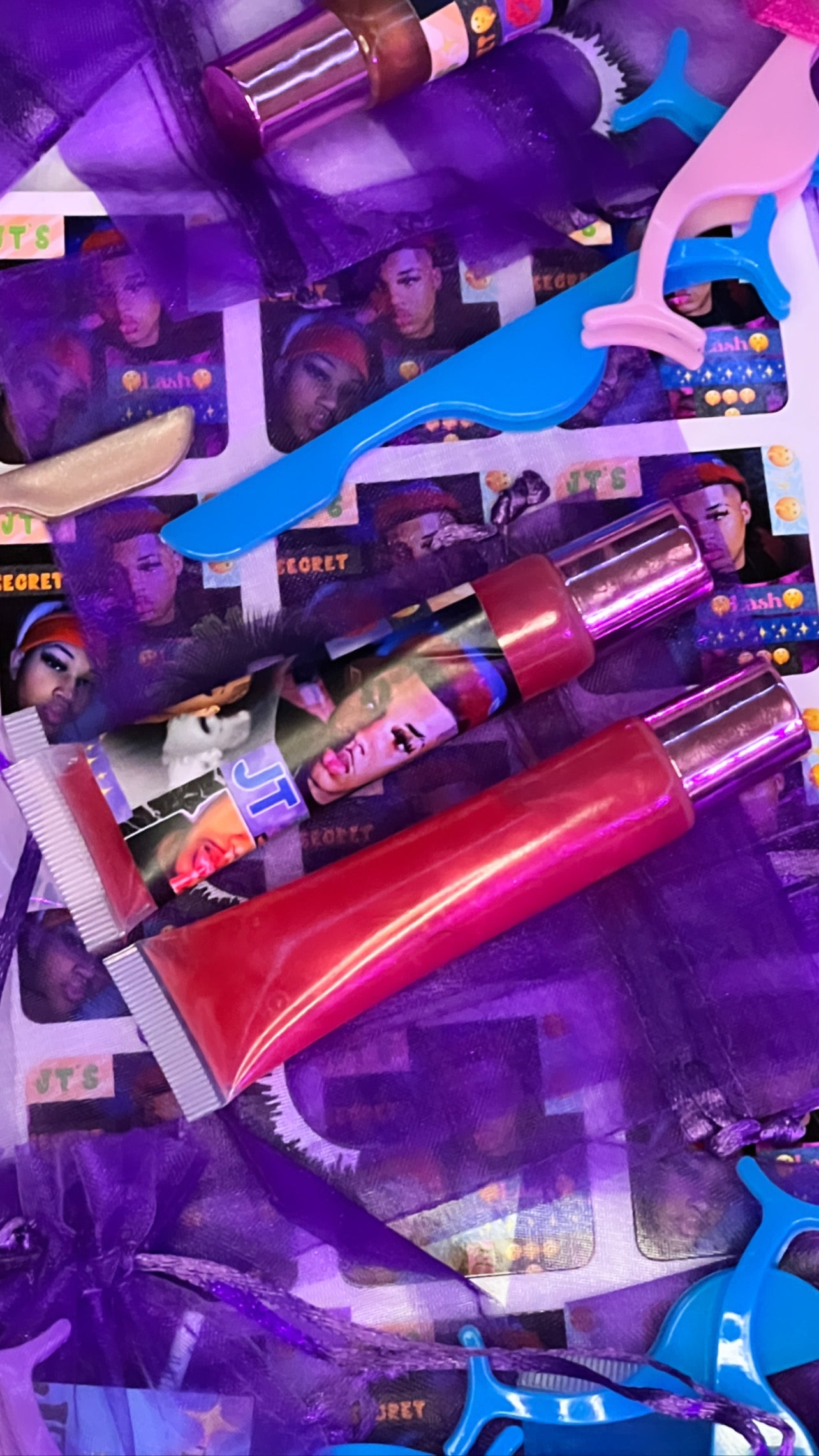 𝐅𝐈𝐍𝐄 𝐒𝐇𝐈𝐈 𝐋𝐈𝐏𝐆𝐋𝐎𝐒𝐒 – JT's secret lash